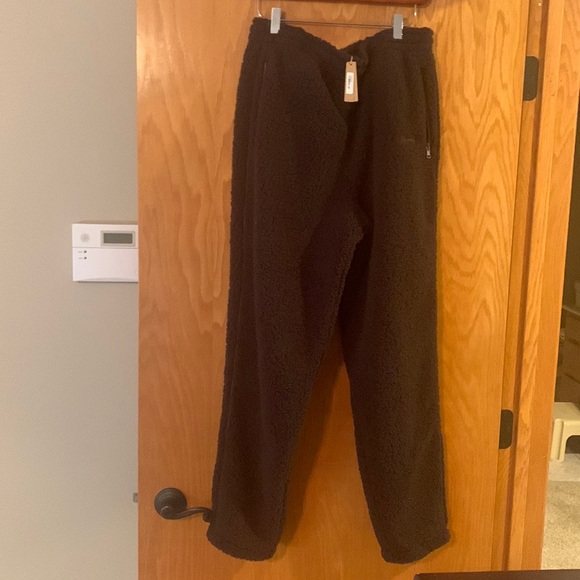 SKIMS | Pants & Jumpsuits | Nwt Skims Teddy Jogger | Poshmark